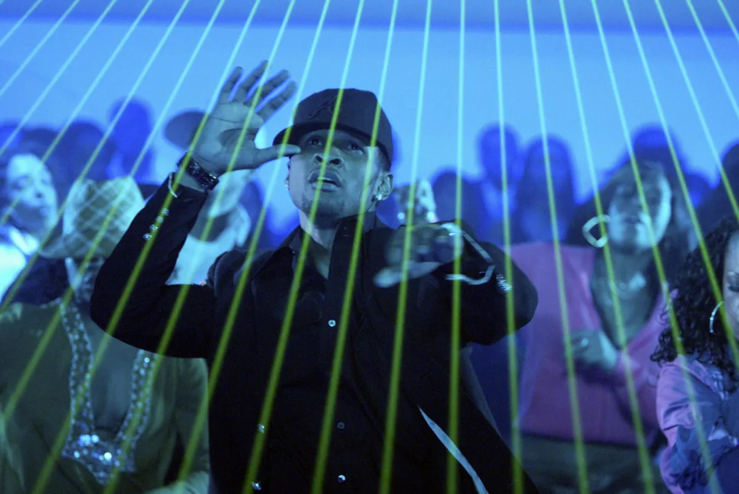 25 Songs From The 2000s That Make Us Nostalgic